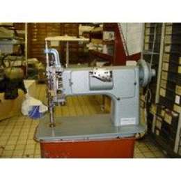 Machine CORNELY LG3 à broder à manivelle